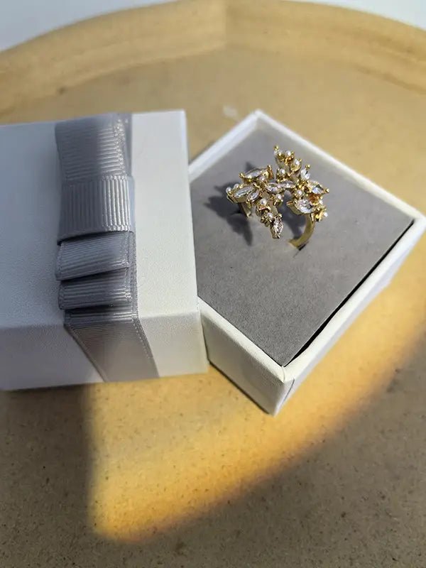 Elegant Spring Leaves Ring (1050 Points) – Hairvivi
